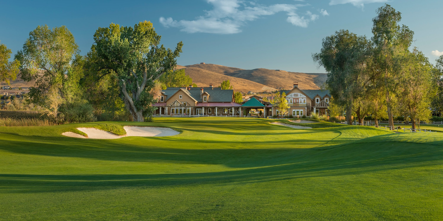Red Hawk Golf Resort - Golf Package
